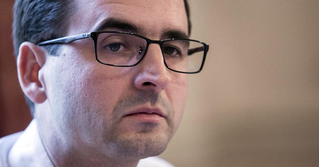 Can boards clip paper? An HSJ roundtable | Supplements | Health Service ...