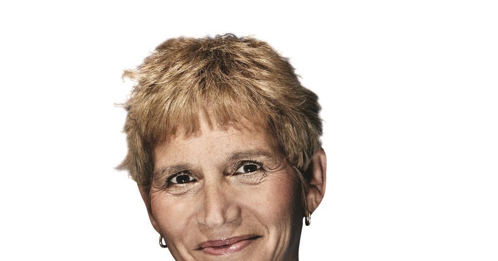 Break away from 'heroic' leadership | HSJ Knowledge | Health Service ...